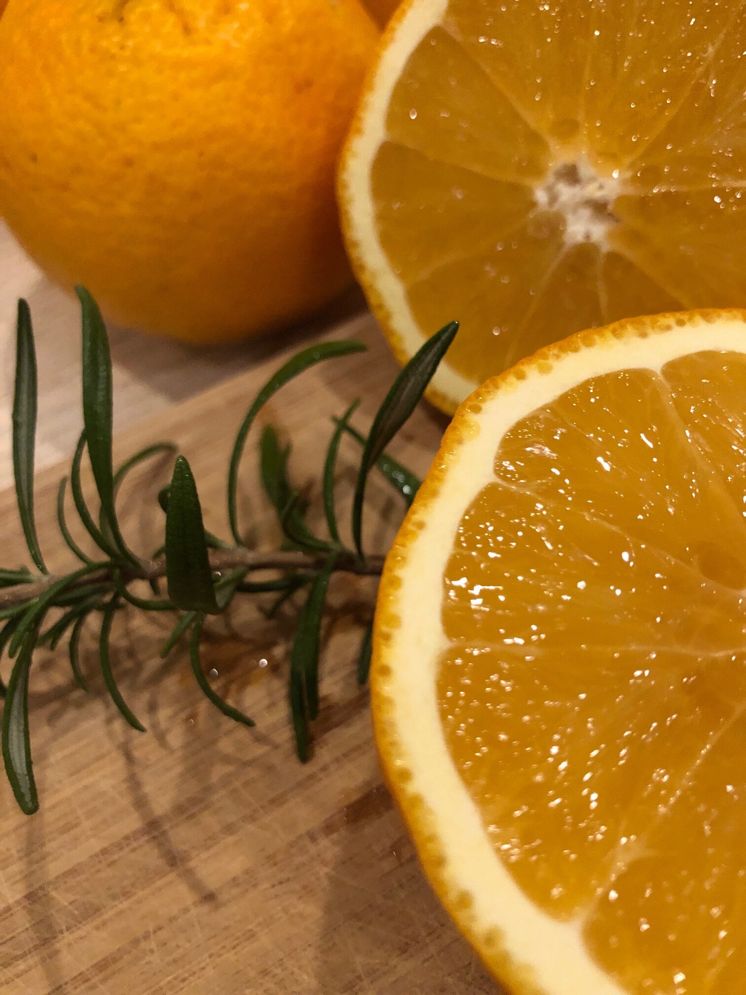 Blodappelsin i appelsin/rosmarin sirup fx til ost - Madfryd